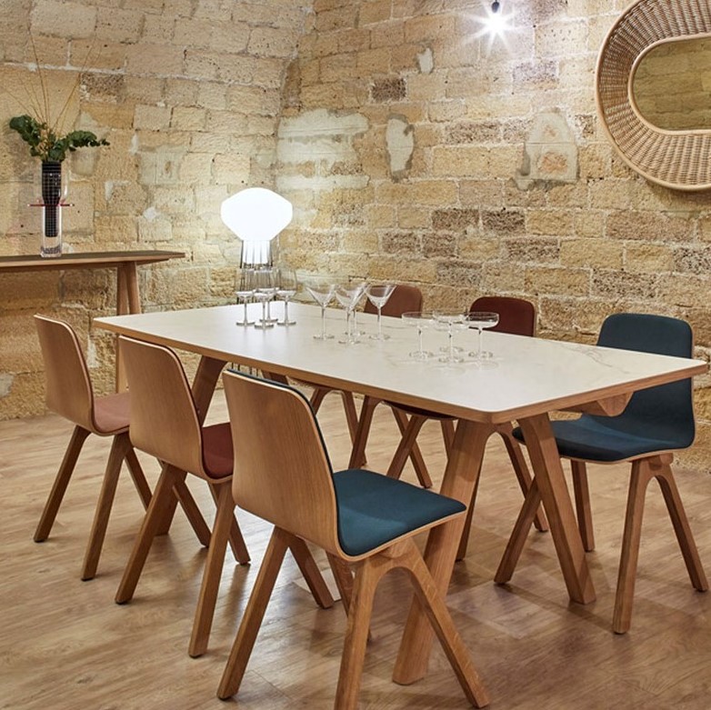 Comment choisir votre mobilier Dasras : les matériaux et les collections